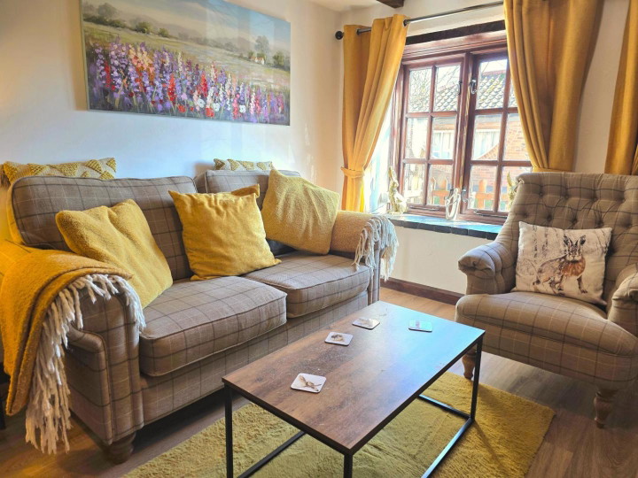Jasmine Cottage, Buxton Norfolk, Sleeps 4 - North Walsham