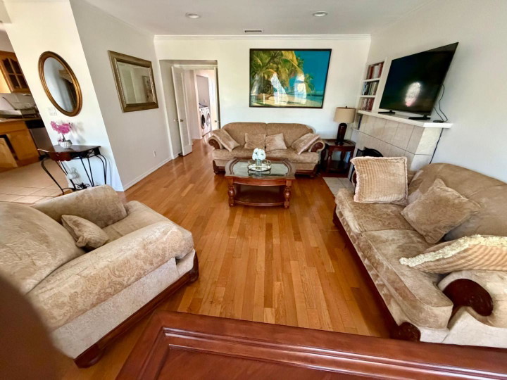 Dream House Retreat Llc - Hawthorne, CA