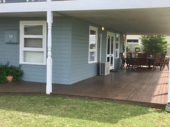 Ellis Street Studio - You Can See Right Out Over The River To The Ocean - Augusta, Australia