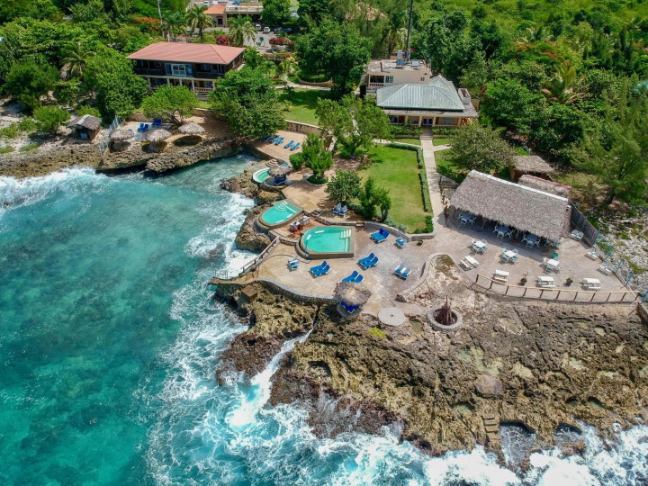 The Westender Inn - Jamaica