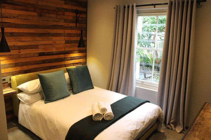 Well Appointed Apartment By Arpa Hospitalities - Stellenbosch