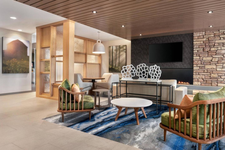 Fairfield Inn & Suites By Marriott Milwaukee West - Wauwatosa, WI