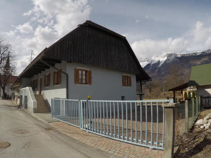 Lesjakova Domačija - Soča