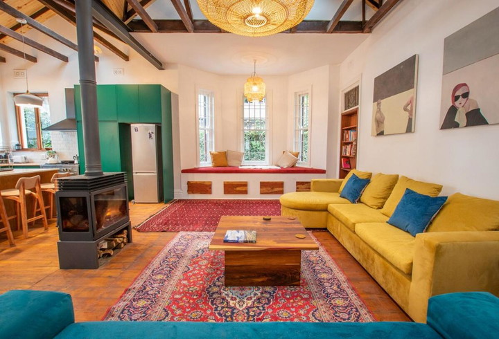 Artistic Victorian Oasis In The City - Cape Town