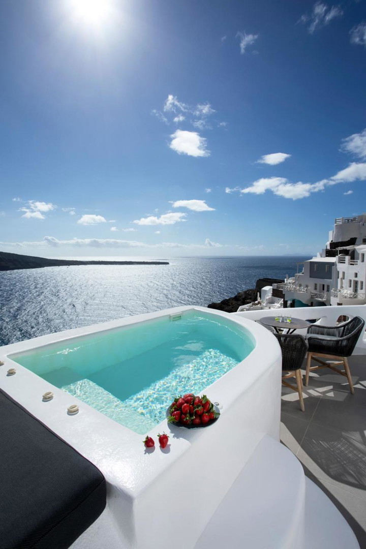 Armonoia Luxury Caves - Santorini