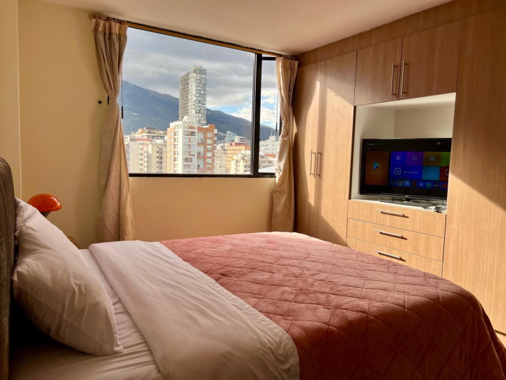 Amplia Suite Cerca A La Carolina - Av 6 Diciembre - Quito (Ecuador)