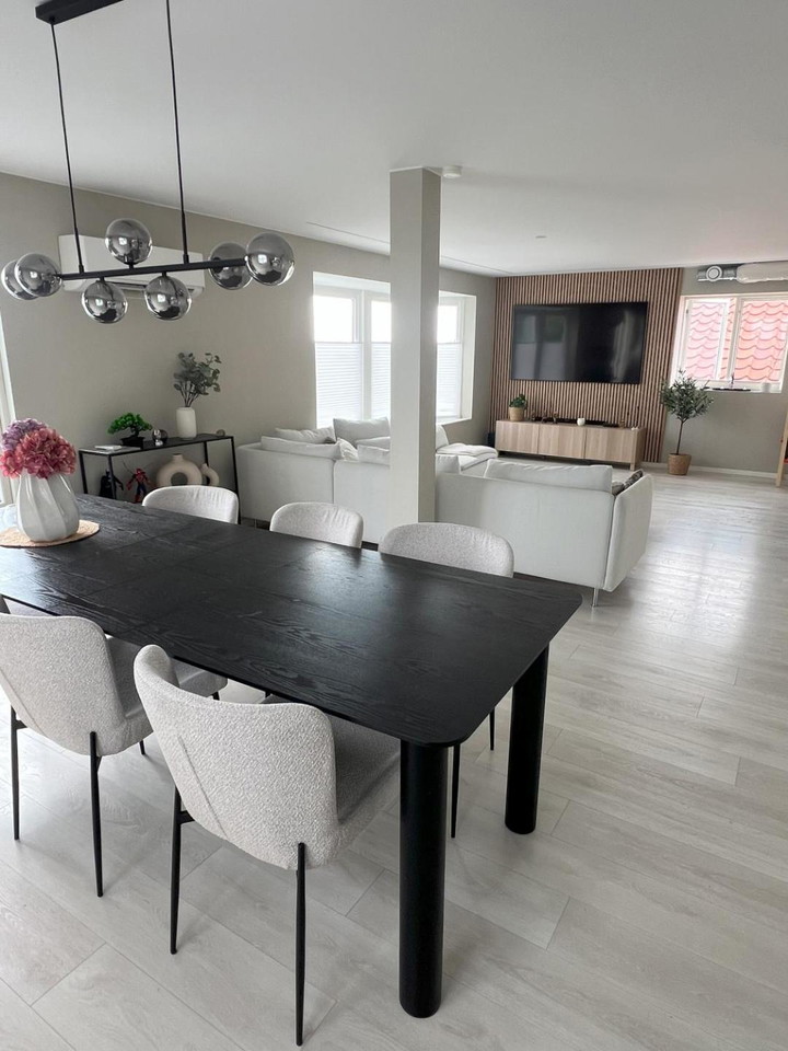 Large House With 3 Bedrooms And A Private Garden - Stavanger