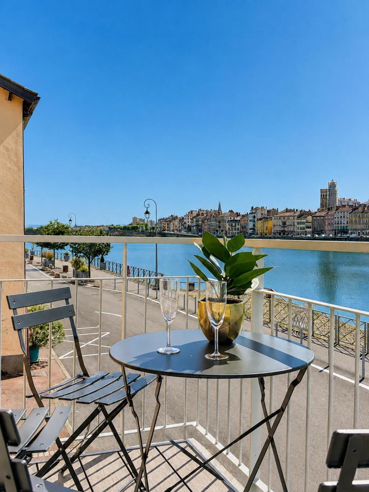 Saône View T3 - Balcon Vue Saône & Climatisé - Mâcon