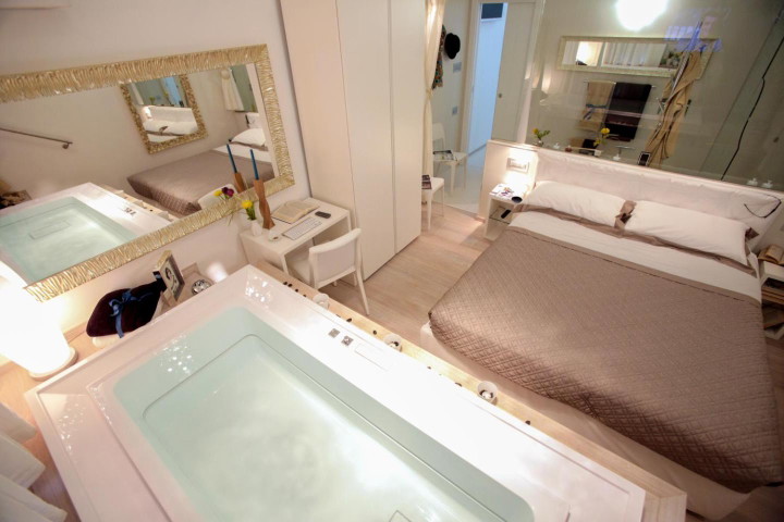 Conte Max Rooms - Termoli