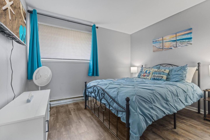 Large2br/great For Work Crews&families/desk/parkng - Oswego, IL