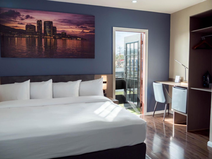 Tstays Smart Hotel Courtyard, Gated Modern Stay - Trinidad and Tobago