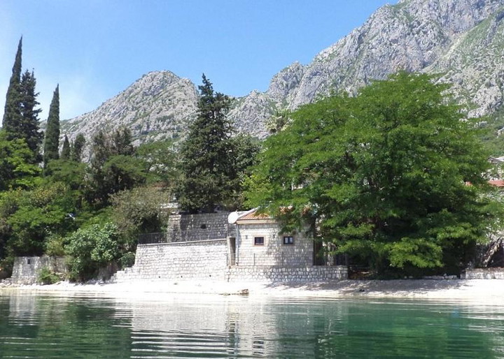 House On The Beach - Montenegro