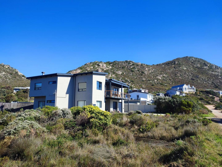 Prinia On Peak Holiday Home - Pringle Bay