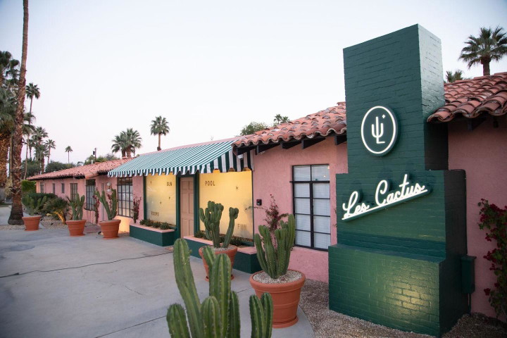 Les Cactus - Cathedral City, CA