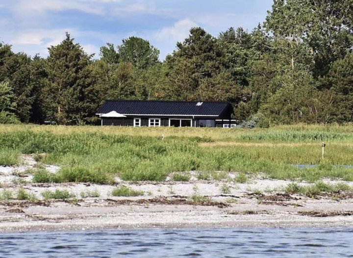 Timber Cabin With Guest House Near Dragsholm - Denmark