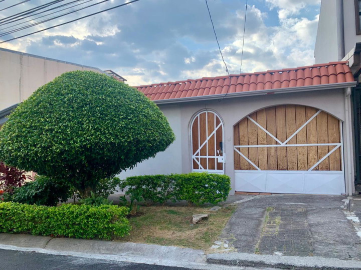 Room Near Airport/ Cerca Del Aeropuerto - Costa Rica