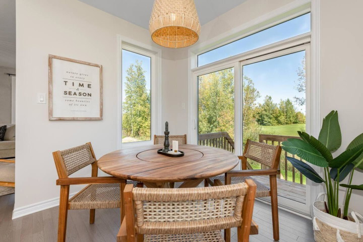 The Wabi Sabi 4-bedrooms Designer Home In Golf Community - Kemptville
