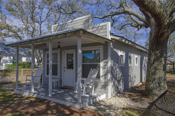 Mr, Bennies Cafe - Harkers Island, NC