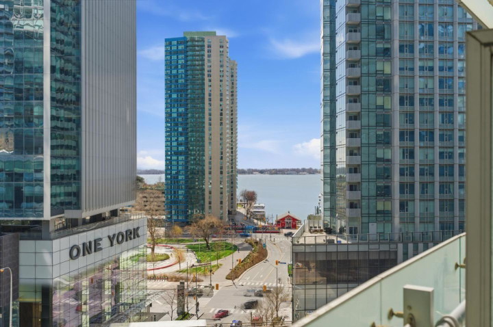 Sleek 3br 2ba By Scotiabank Arena & Cn Tower - Ontario