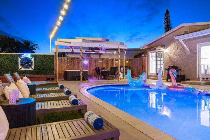 The Sky Lounge - La Mesa, CA