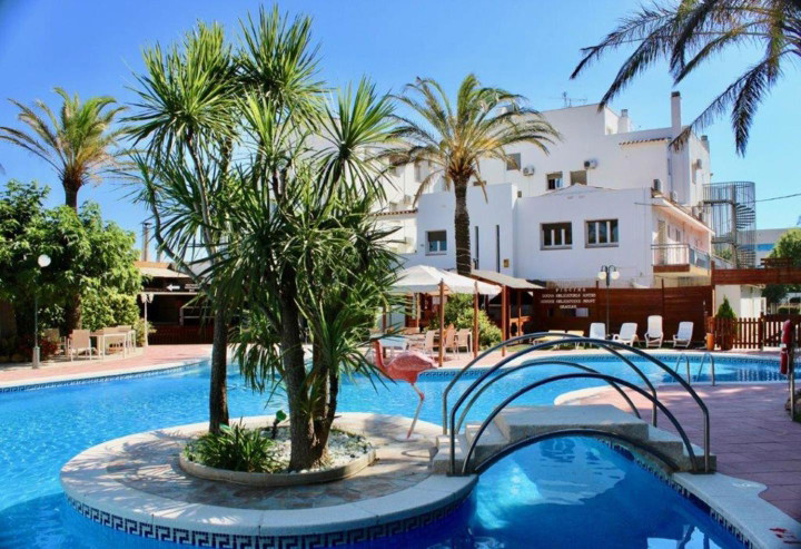 Ampuria Inn - Roses