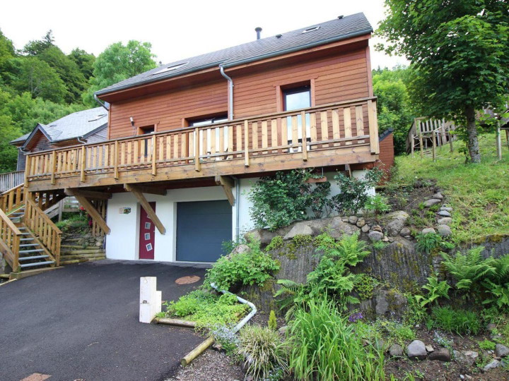 Chalet Moderne 92m², Wi-fi, Proche Mont-dore - Super-Besse
