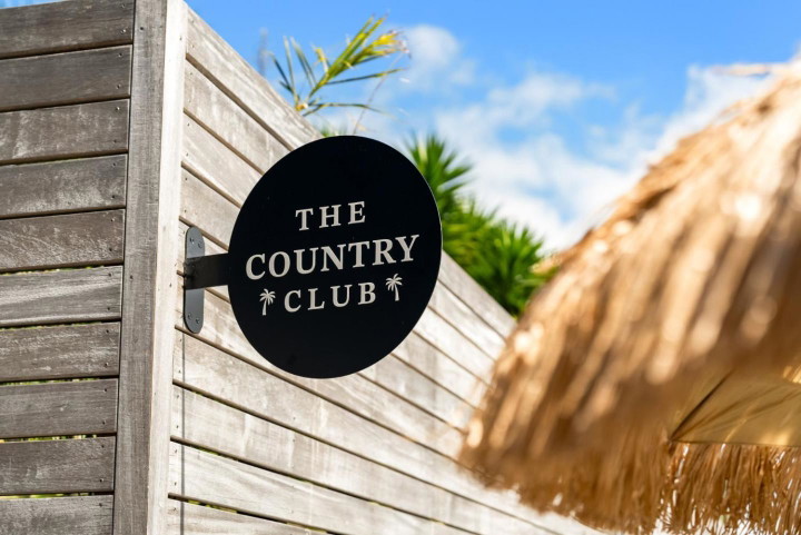 Hosts On The Coast The Country Club - Whangamatā
