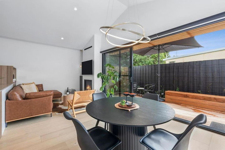 Park Place Luxe - Stylish & Central Apartment - Leopold