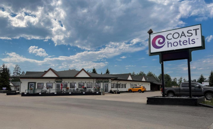 Coast Whitecourt Hotel - Whitecourt