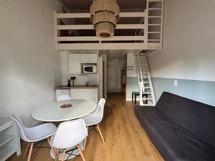 Appartement Confortable - 6 Pers. - Api-1-52-2363 - Challans
