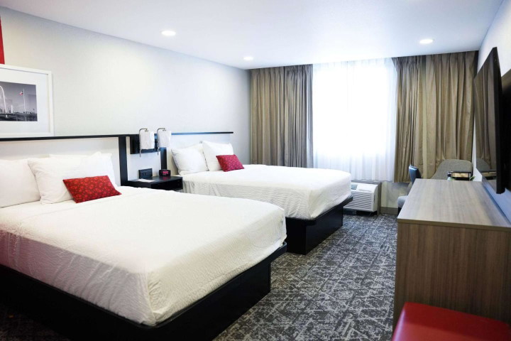 Ramada By Wyndham Dfw Airport - Carrollton, TX