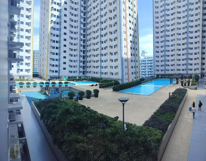 Luxurious City View Condo In Quezon City - Manila