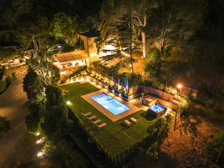 Villa Tommaso Maruggi, Sicilia, Con Jacuzzi E Piscina Privata - Italy