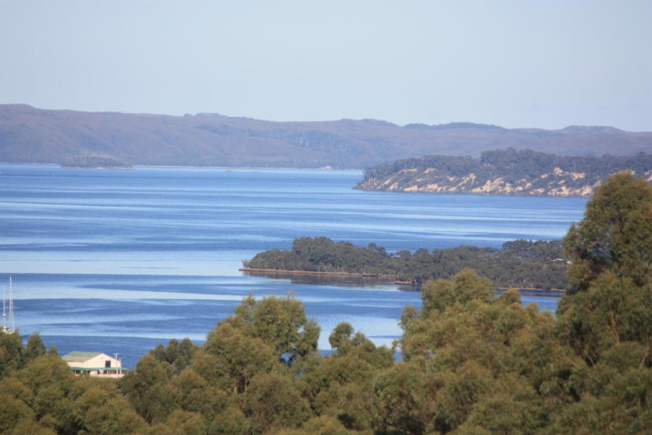 Harbour Lookout - Strahan