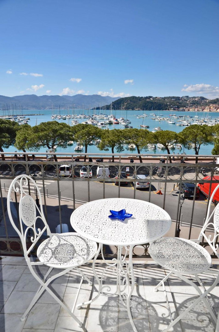 The Best View Of The Sea - Lerici