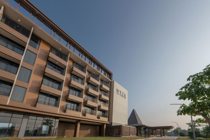 Myze Hotel Sumenep - Indonesien