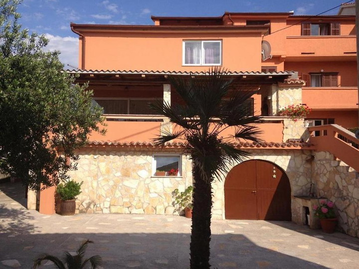 Apartments And Rooms By The Sea Supetarska Draga - Donja, Rab - 16721 - Croatia