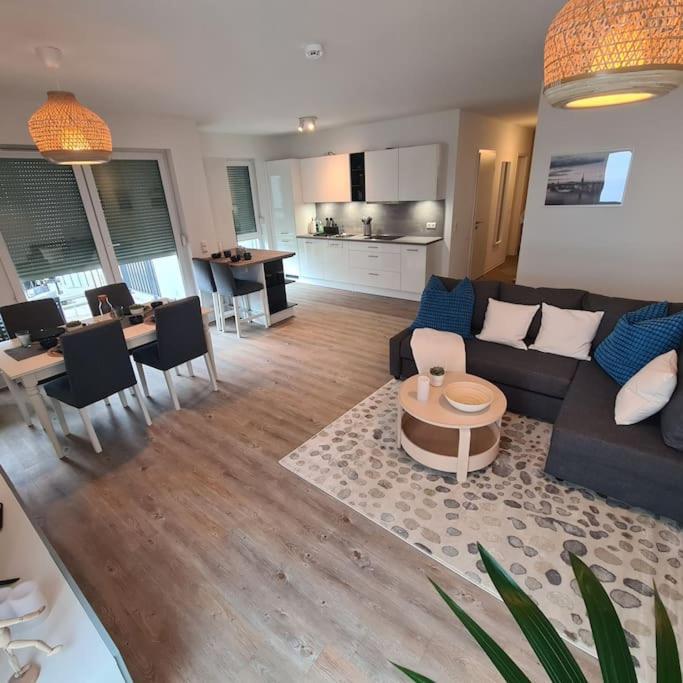 Bookandstay24 Hanau Ferienwohnung Mit Küche, Balkon Und Parkplatz - Hanau
