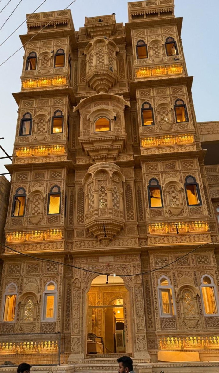 Garh Adhiraj A Luxurious Boutique Haveli - Jaisalmer