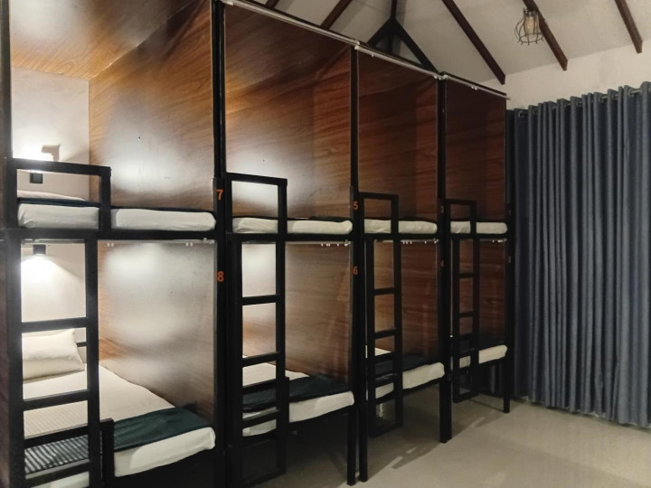 One More Night Hostel - Sri Lanka