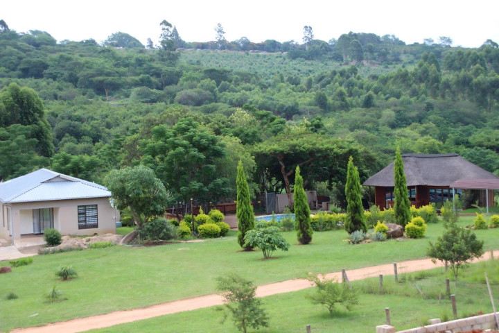 Emlanjeni Guest Lodge - 위트리비에르