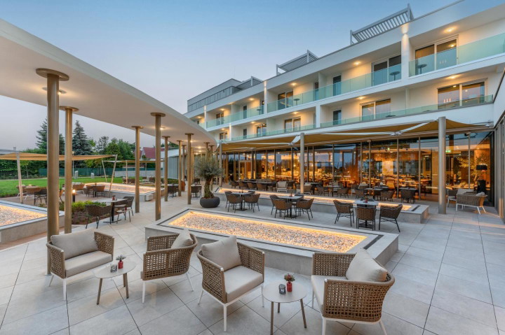 Hotel Vinifera Wine & Spa 5 Stars Superior - Zamárdi