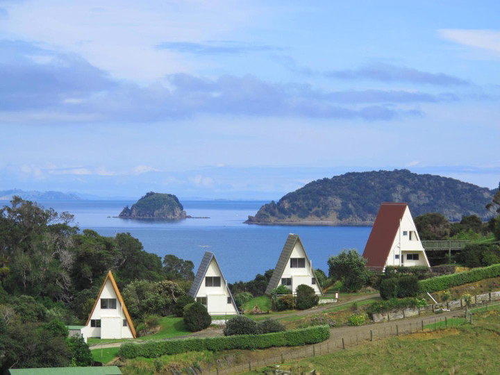Aroha A-frames - Bush & Beach Retro Retreat - Coromandel