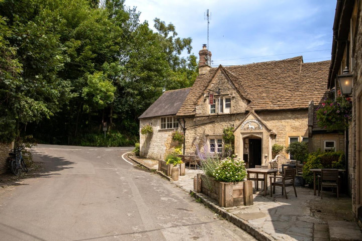 The White Hart Ford - Castle Combe