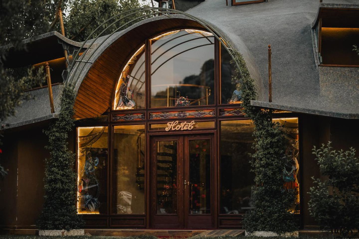 Hotel Legjenda - Albania