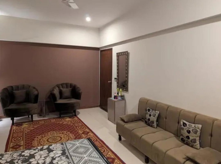 Fully Furnished Paying Guest Accommodation - Karachi