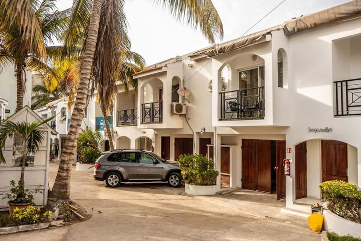 Private Garden Villa Almadies-ngor 3 Bedrooms Wifi - 세네갈