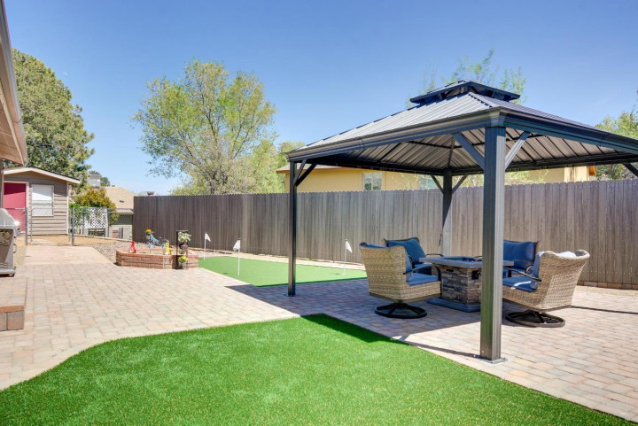Putting Green & Patio: Central Prescott Home - Prescott Valley