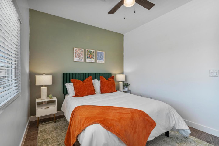 Stylish Phoenix Suite By Zenia Stays - Central & Cozy Escape - Phoenix, AZ