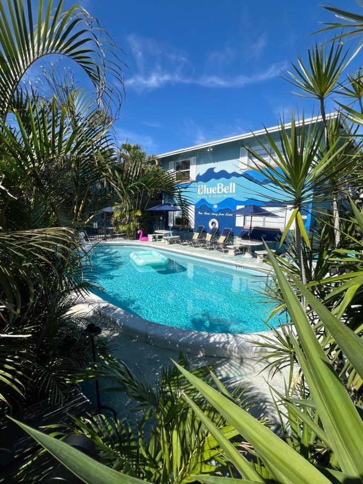 Blue Bell Apartment Hotel - Tamarac